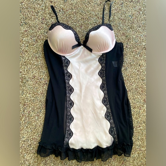 Intimates & Sleepwear | Linea Donatella Black Pink Floral Lace Frilly ...